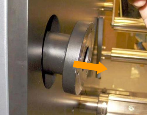 Installing theinternal packer arm assembly | HP® Customer Support