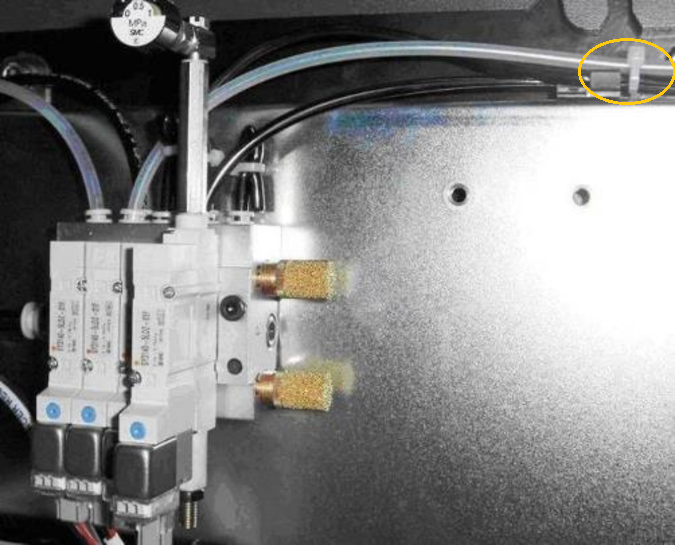 Installing the clamp tube | HP® 支持